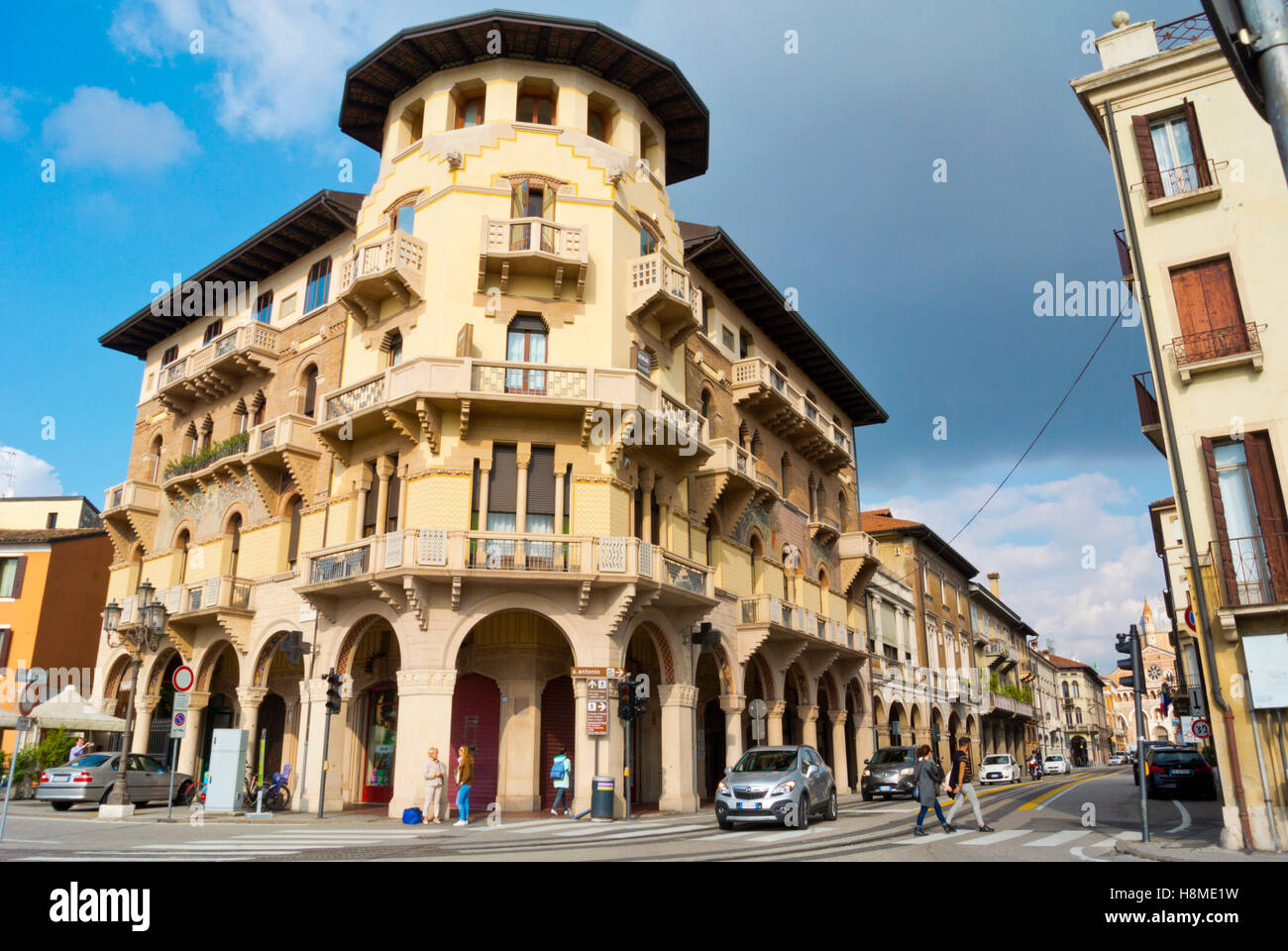 Belludi hi-res stock photography and images - Alamy