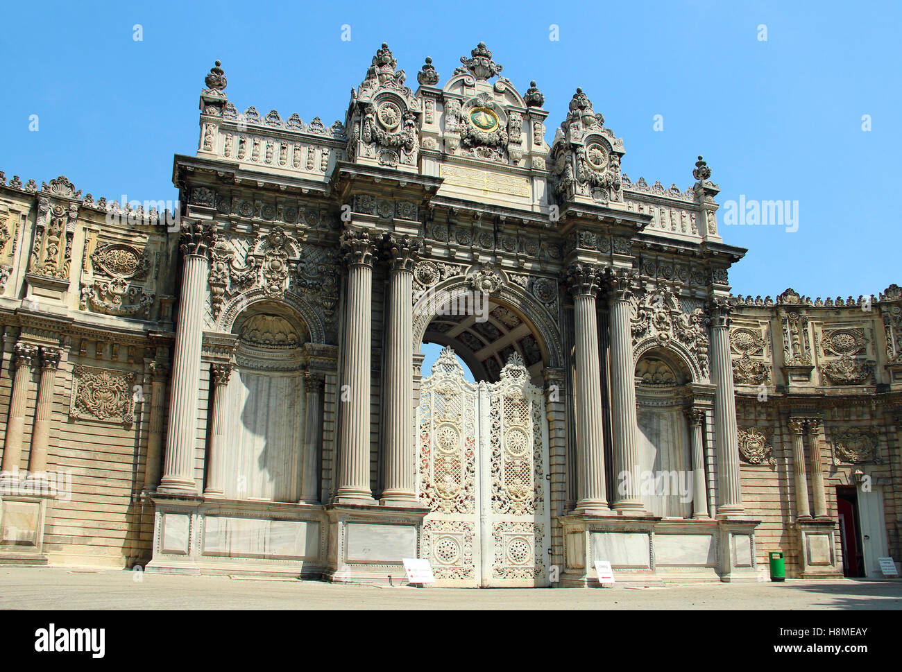 Dolmabahce Palace entrance (Gate of Sultan), Istanbul, Turkey Stock ...