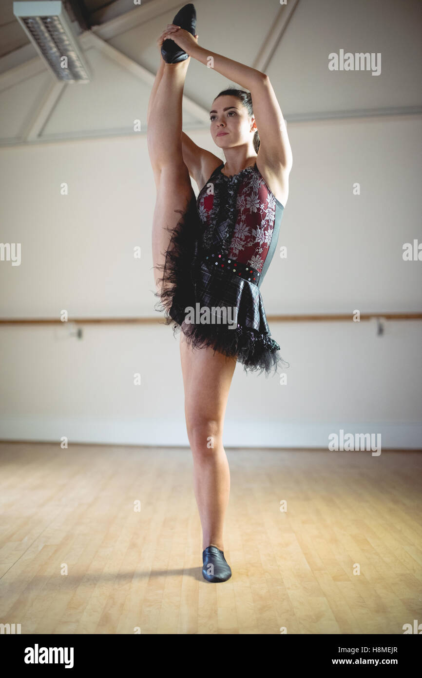 Ballerina practicing ballet dance Stock Photo - Alamy