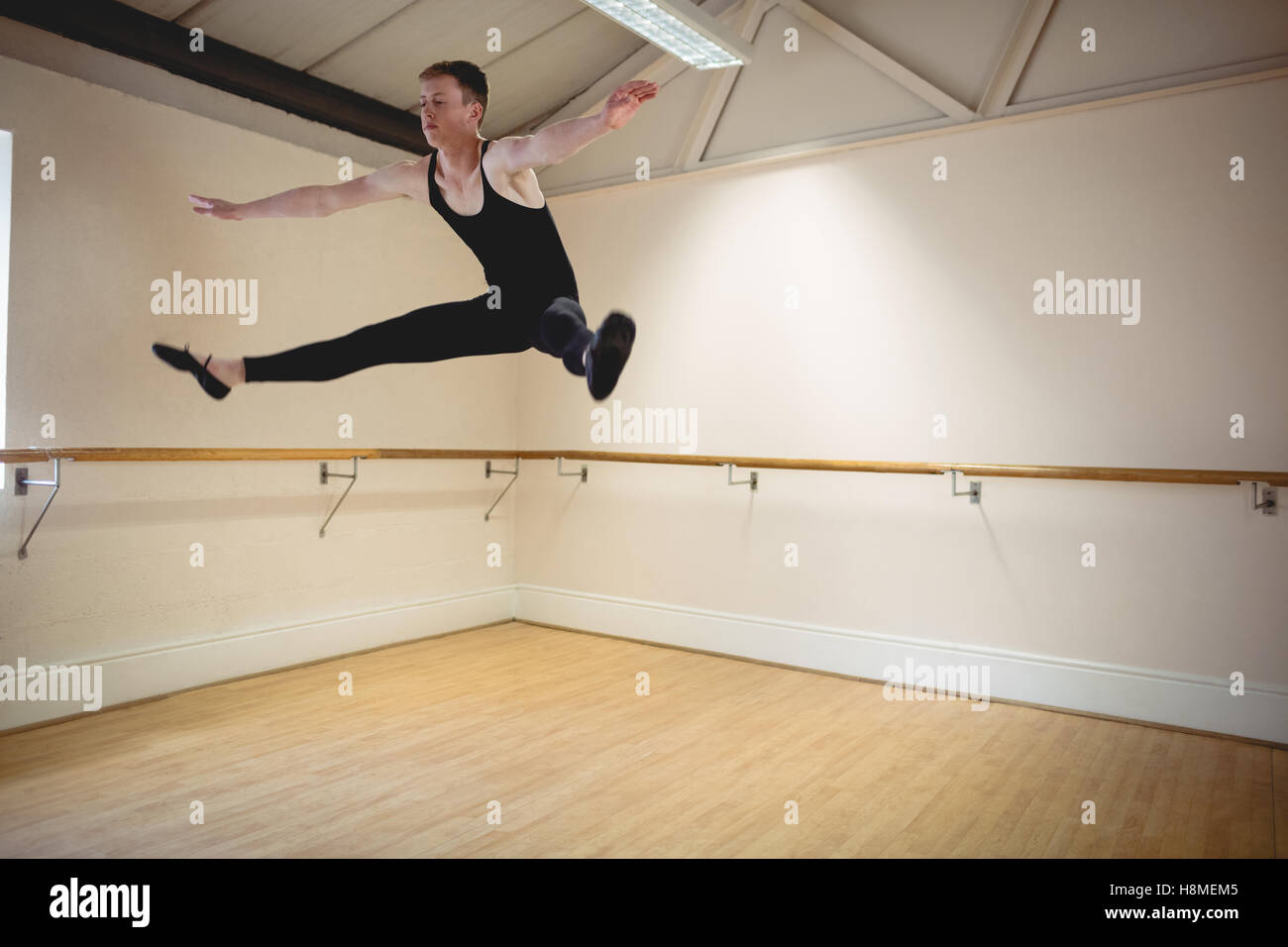 Ballerino practising ballet dance Stock Photo - Alamy