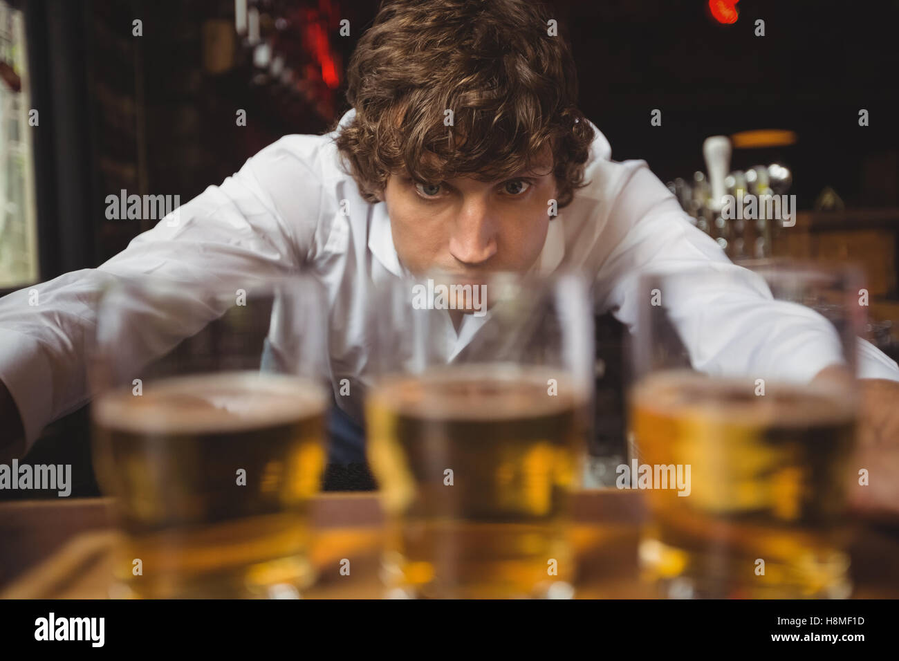 Counter lining hi-res stock photography and images - Alamy