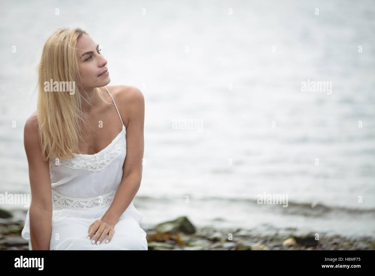 Crouching hi-res stock photography and images - Alamy