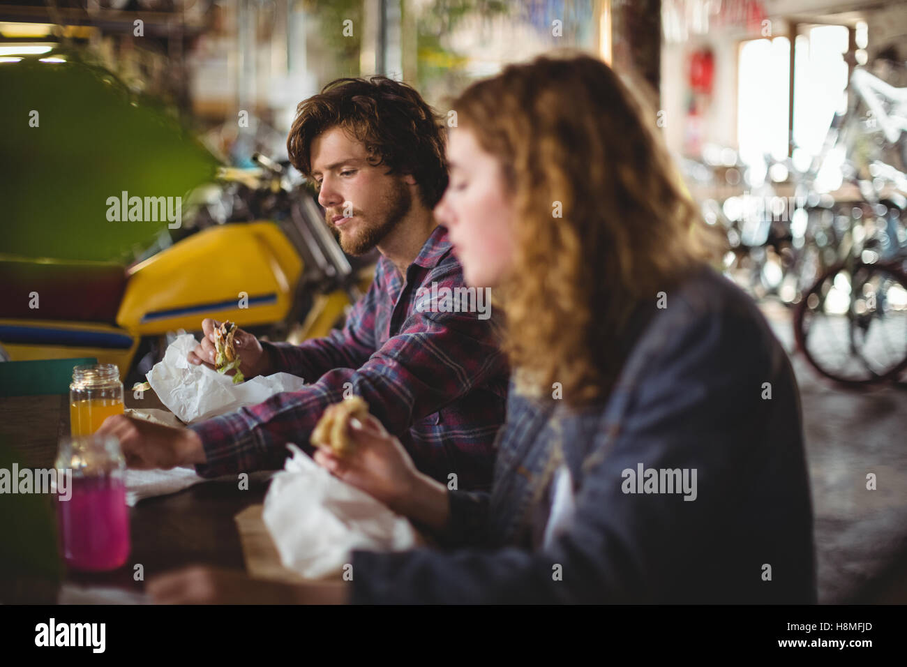 Healthy eating sitting table hi-res stock photography and images - Alamy
