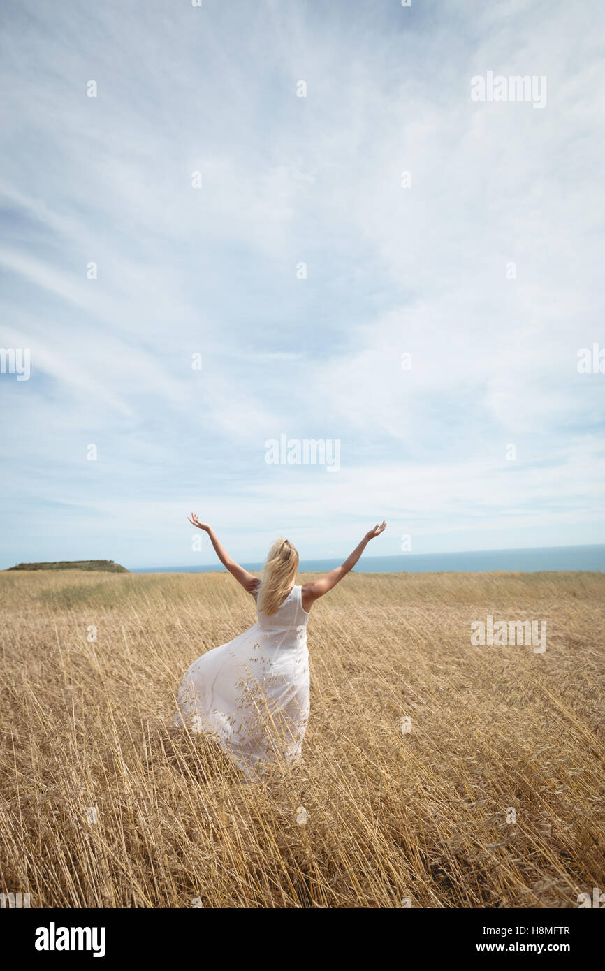 Woman sundress rear view hi-res stock photography and images - Alamy