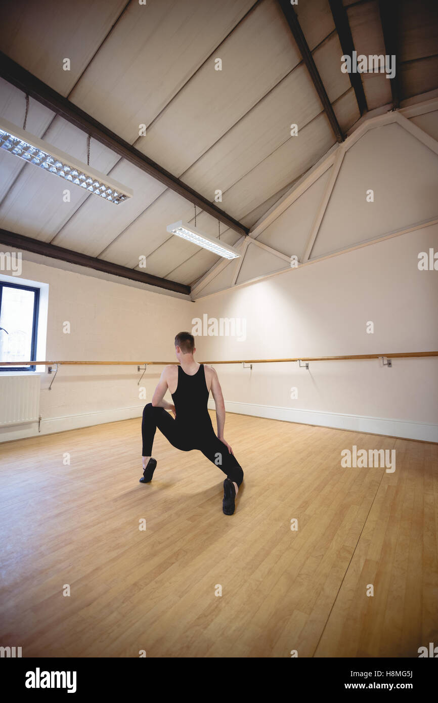 Ballerino hi-res stock photography and images - Alamy