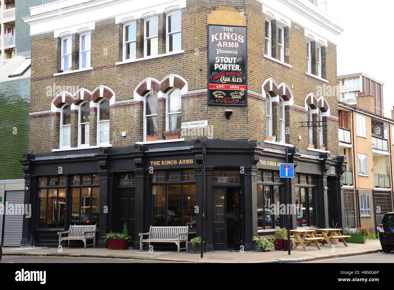 East end arms pub hi-res stock photography and images - Alamy