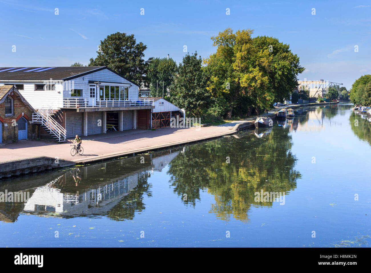 Lea Rowing Club on the River Lea at Upper Clapton, looking upriver from ...