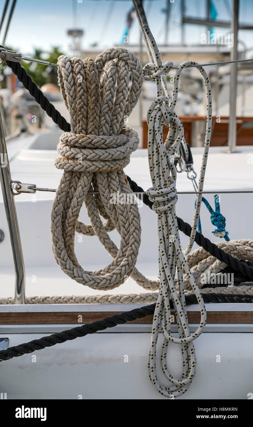 Ropes and yachts Stock Photo - Alamy