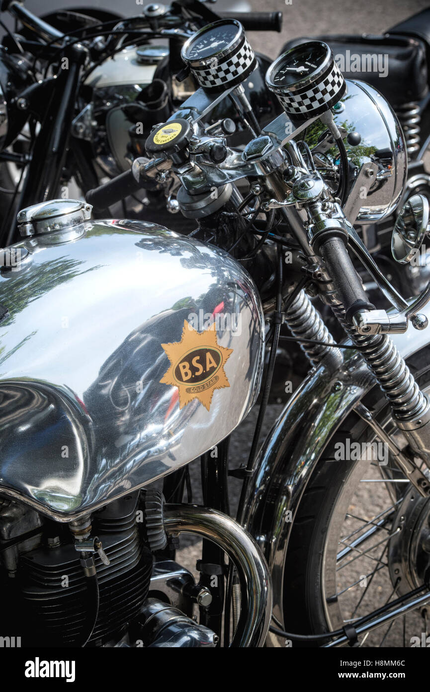 Bsa cafe racer hi-res stock photography and images - Alamy