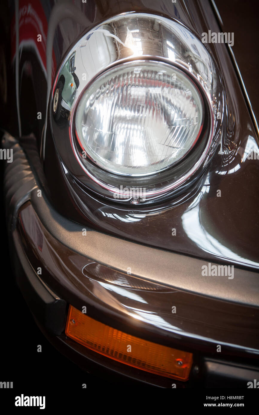 Close up shot of an old car headlight Stock Photo - Alamy