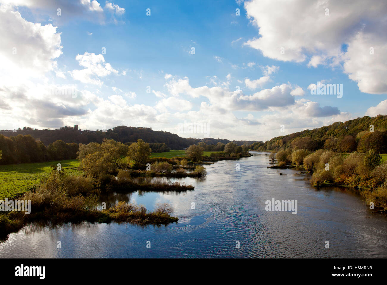 Germany, Ruhr area, the river Ruhr between Hattingen and Bochum, in the ...