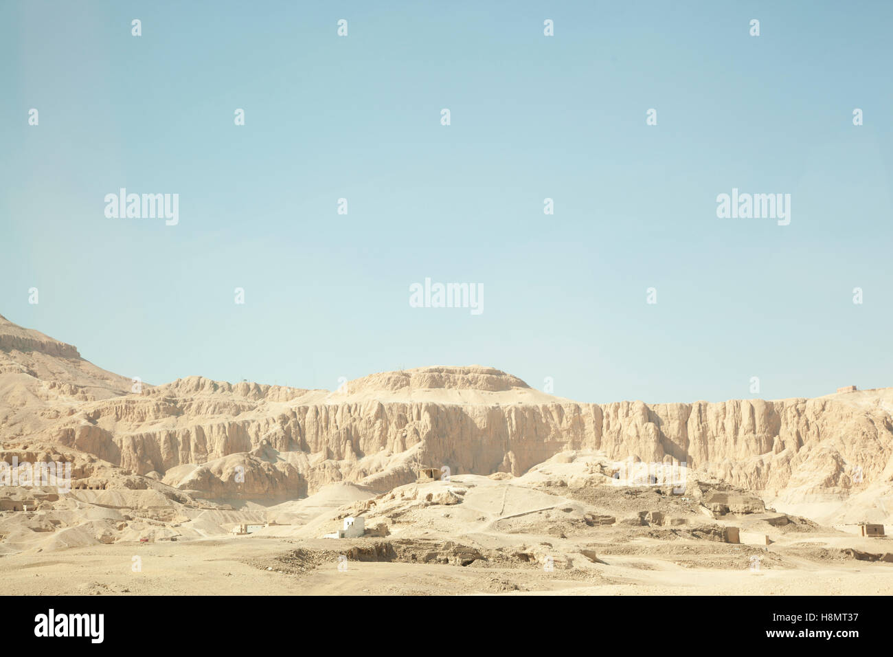 Desert canyon scene hi-res stock photography and images - Alamy