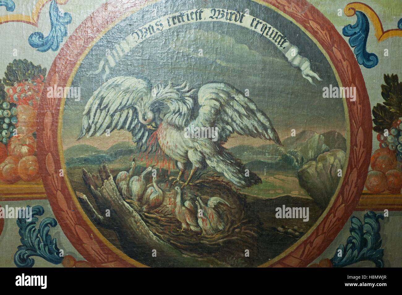 Pelican symbol christian hi-res stock photography and images - Alamy
