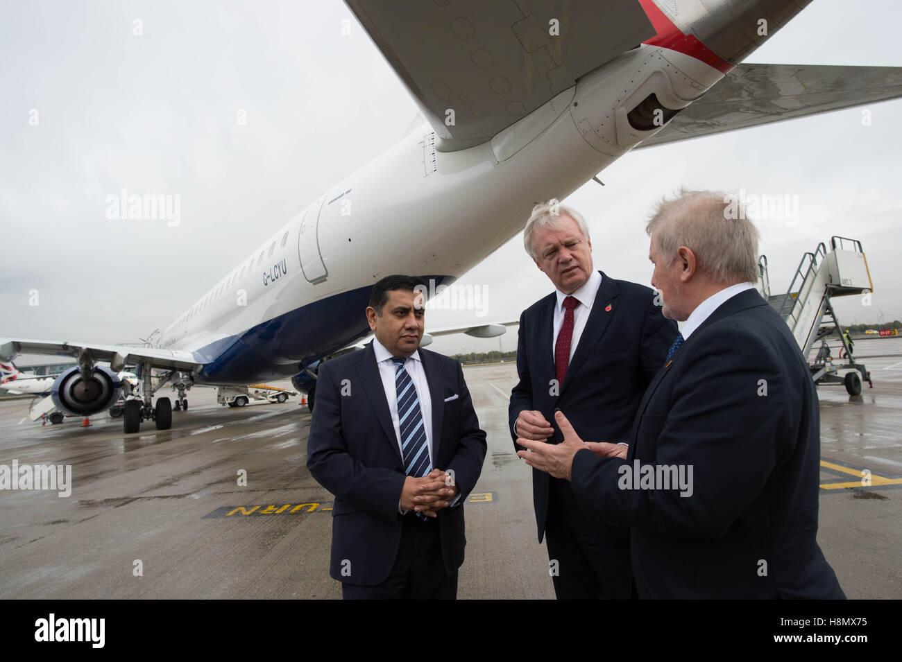 Lord ahmad meets hi-res stock photography and images - Alamy