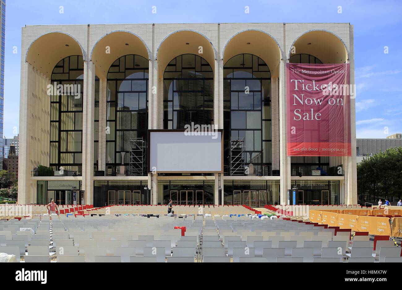 Lincoln center orchester hi-res stock photography and images - Alamy