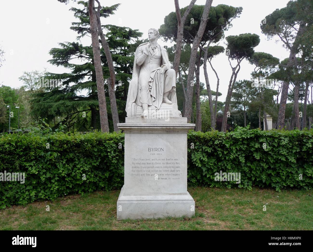 Byron memorial statue hi-res stock photography and images - Alamy