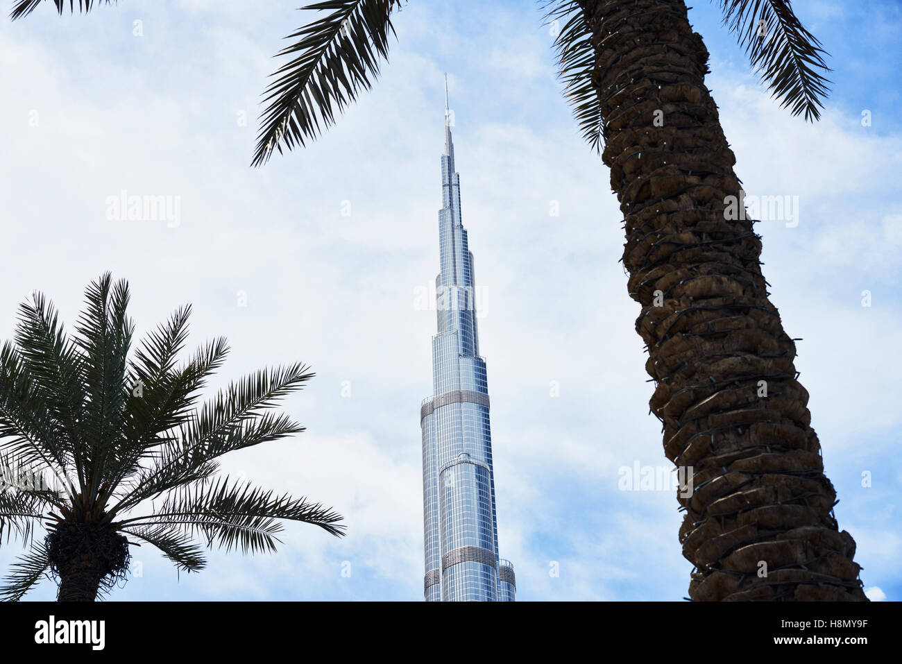 Uae with burj khalifa hi-res stock photography and images - Alamy
