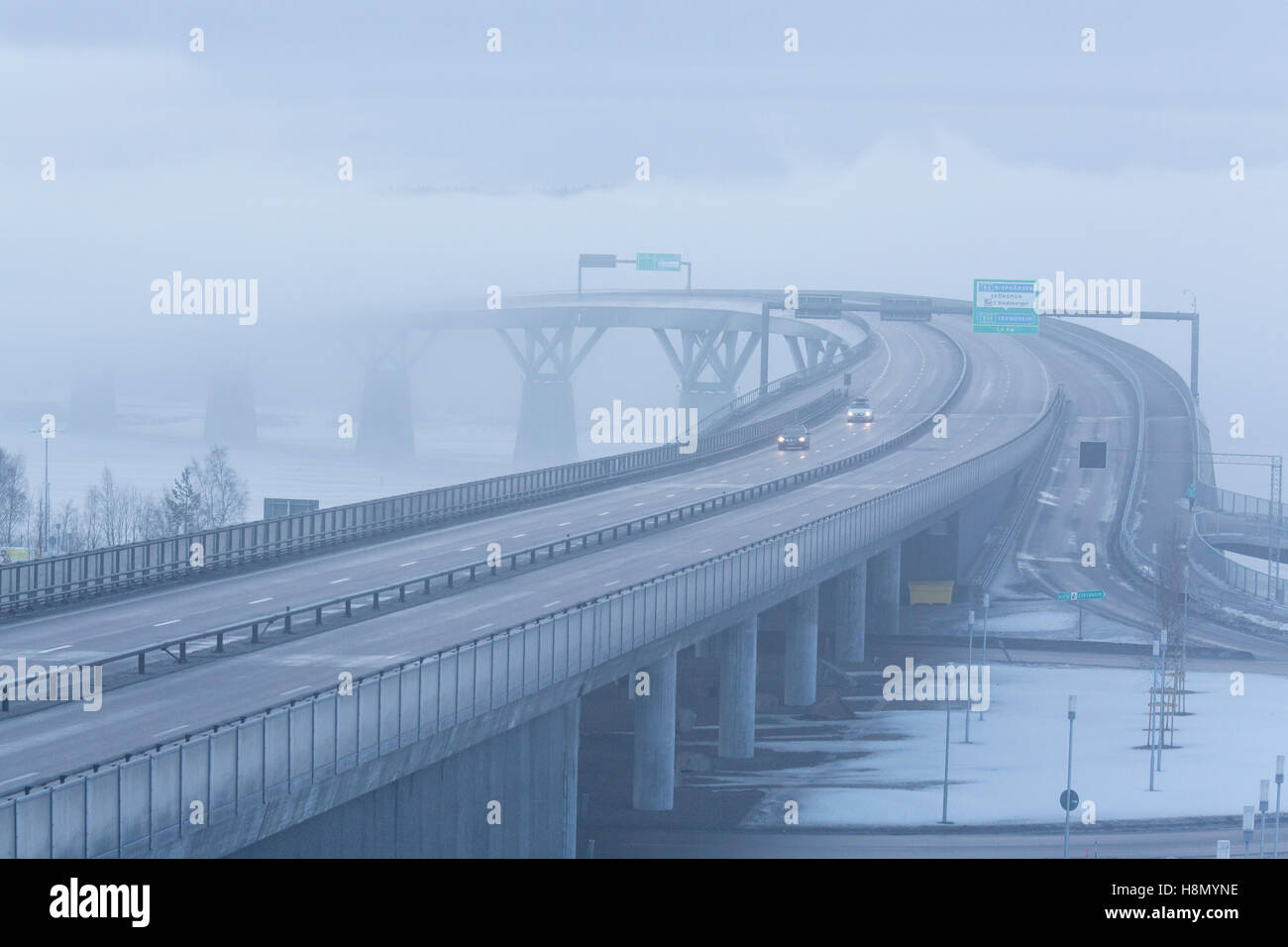 Elevated highway hi-res stock photography and images - Alamy