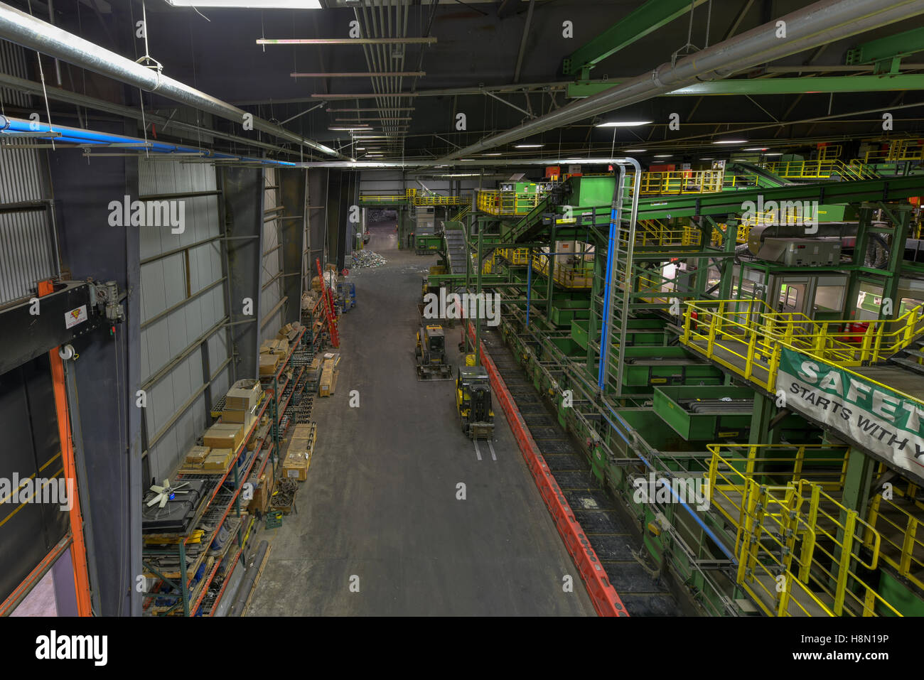 Brooklyn, New York - November 7, 2016: Sims Municipal Recycling Center ...