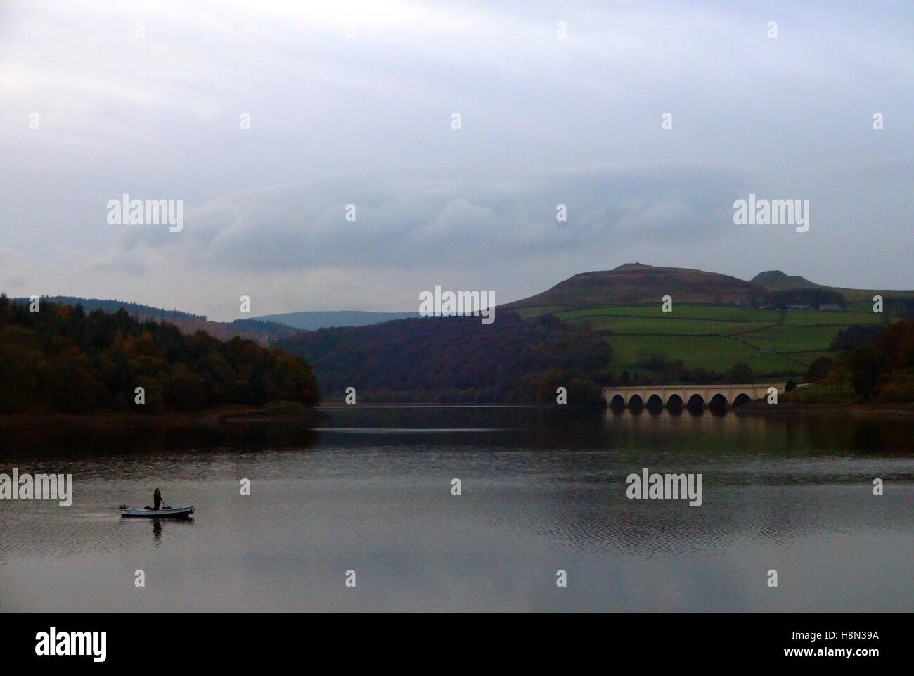 Ladybower Reservoir Derwent Valley Derbyshire Stock Photo - Alamy