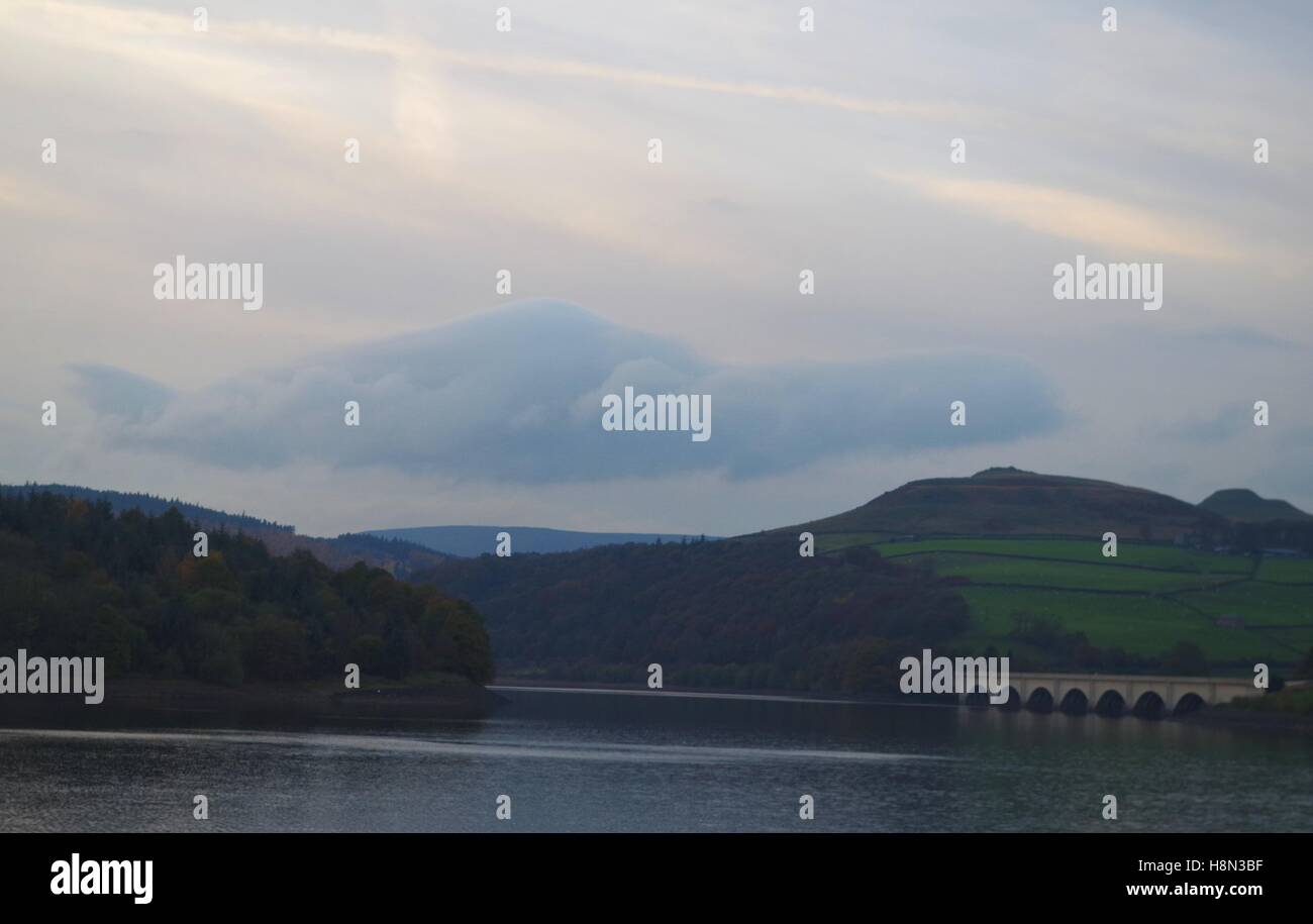Derwent reservoir bridge hi-res stock photography and images - Alamy