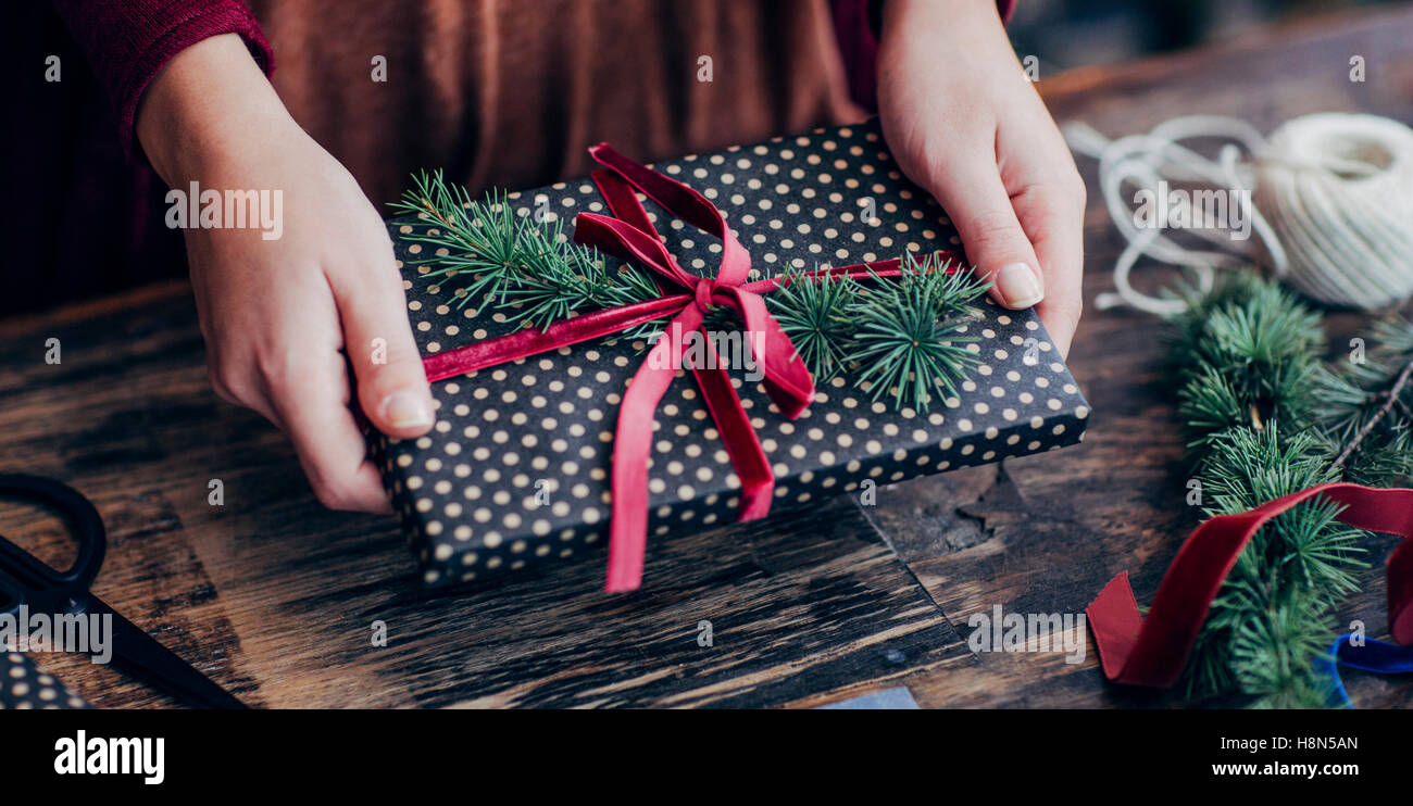 Woman cut red ribbon hi-res stock photography and images - Alamy