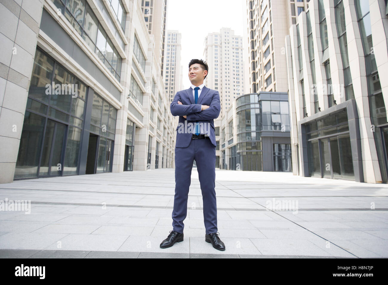 Indian man wide angle standing hi-res stock photography and images - Alamy