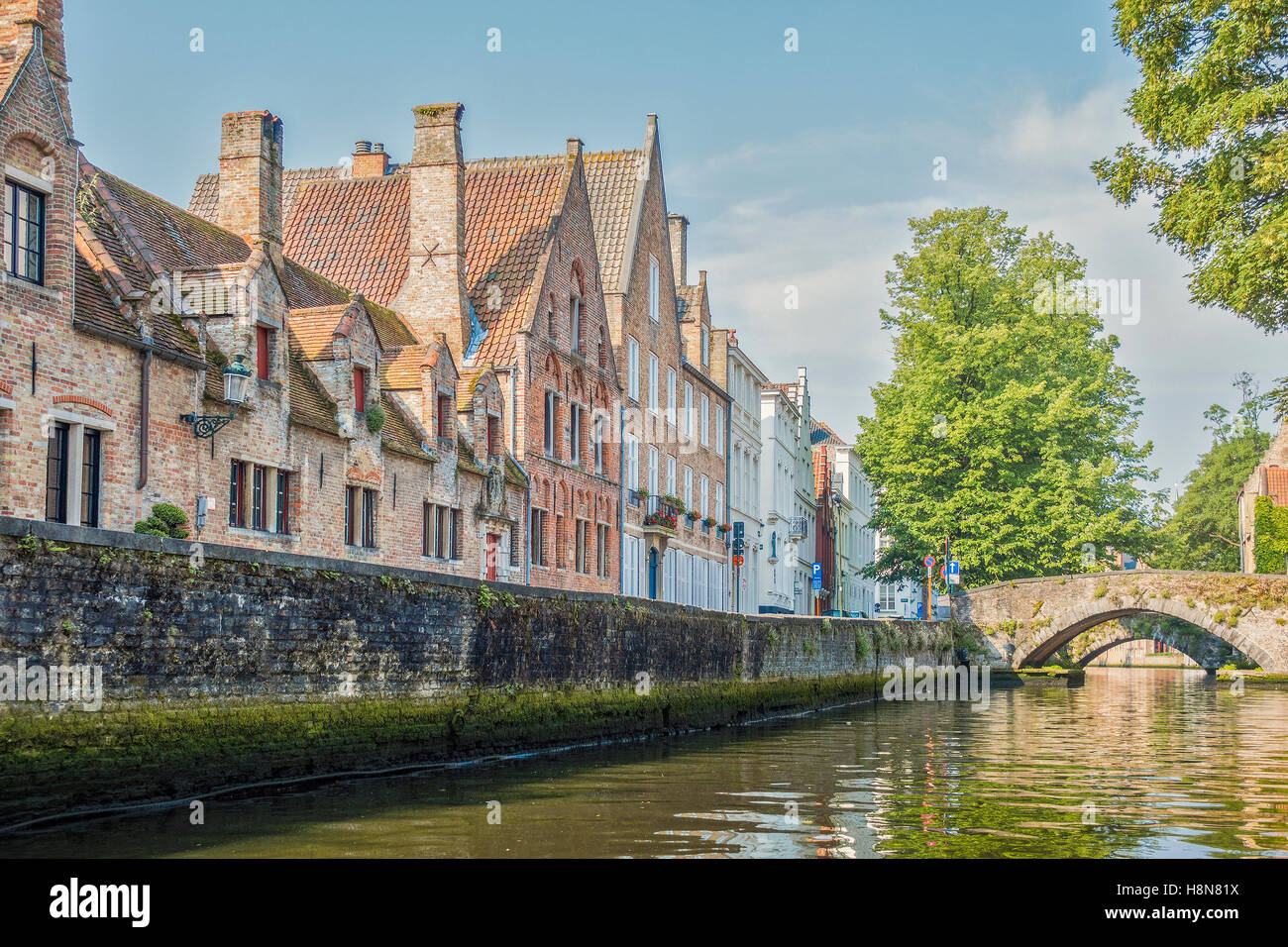 Bridge Over The Canal Bruges Belgium Stock Photo - Alamy