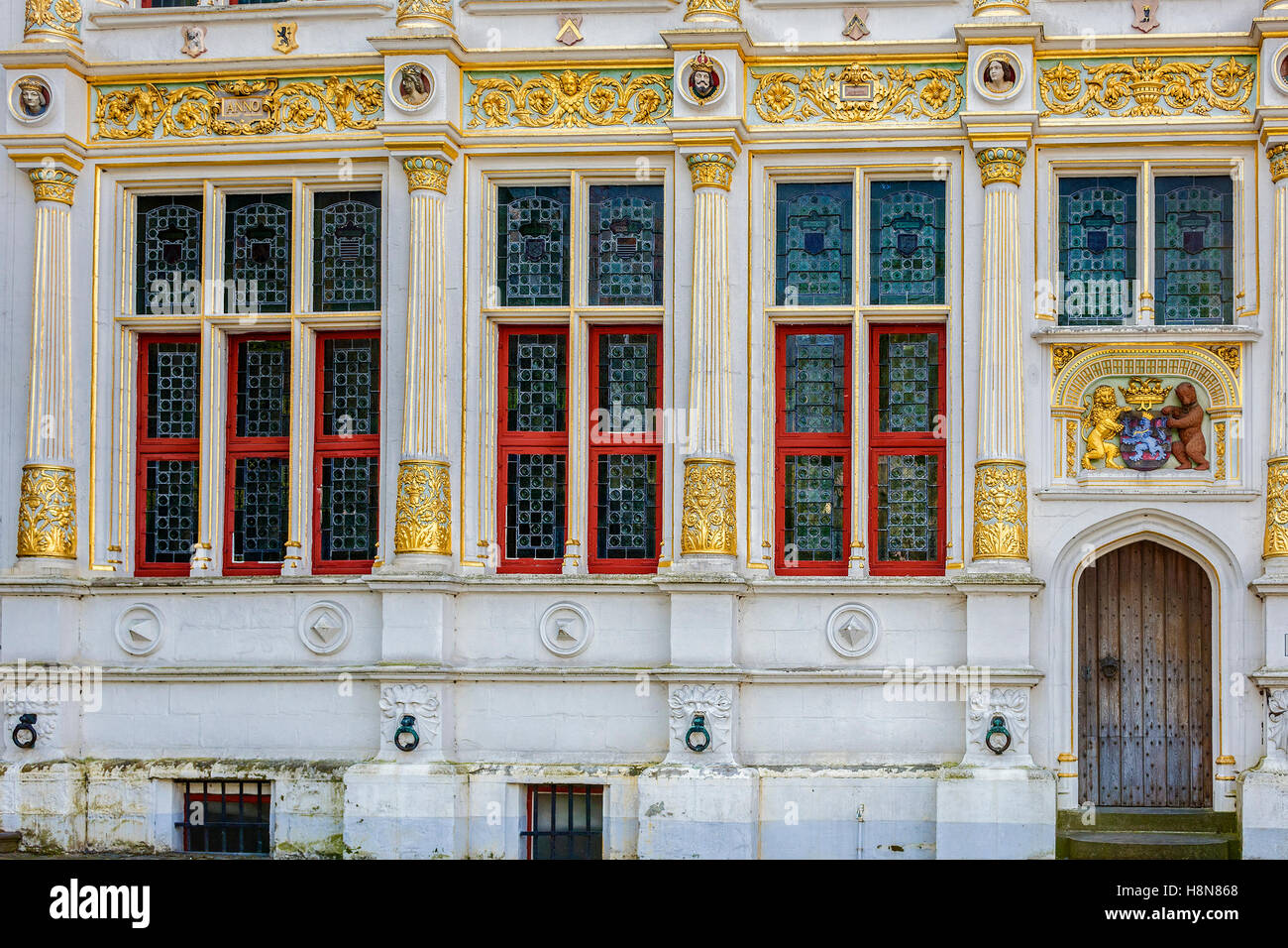 City hall entrance hi-res stock photography and images - Alamy