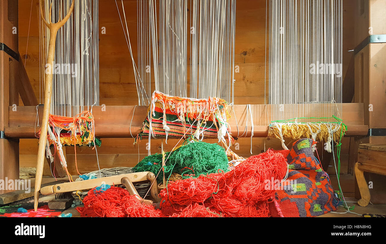 Old loom hi-res stock photography and images - Alamy