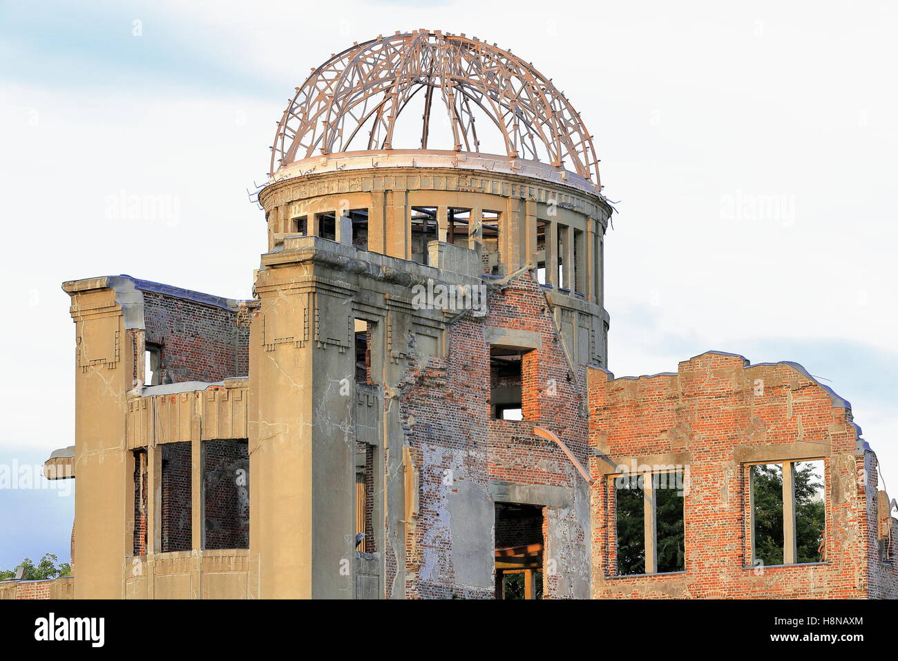 Atomic Bomb Structure