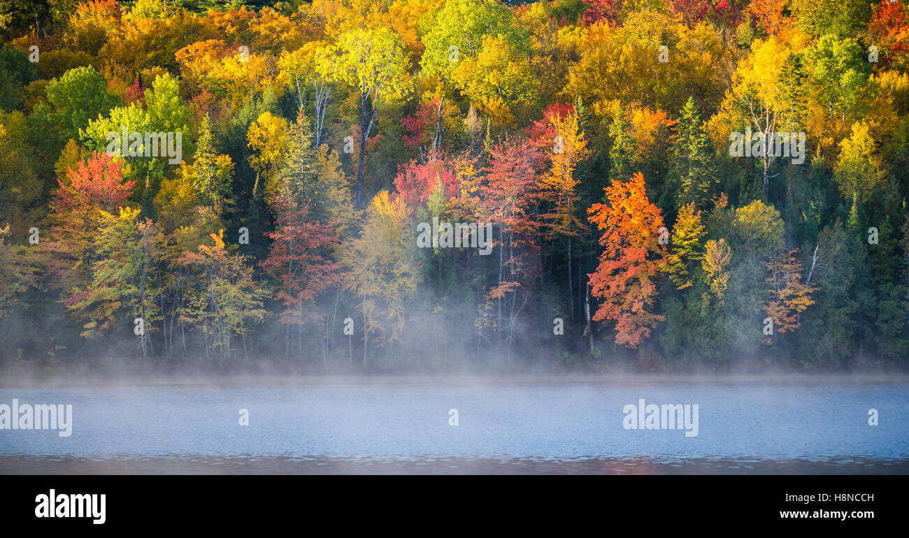 October colors hi-res stock photography and images - Alamy
