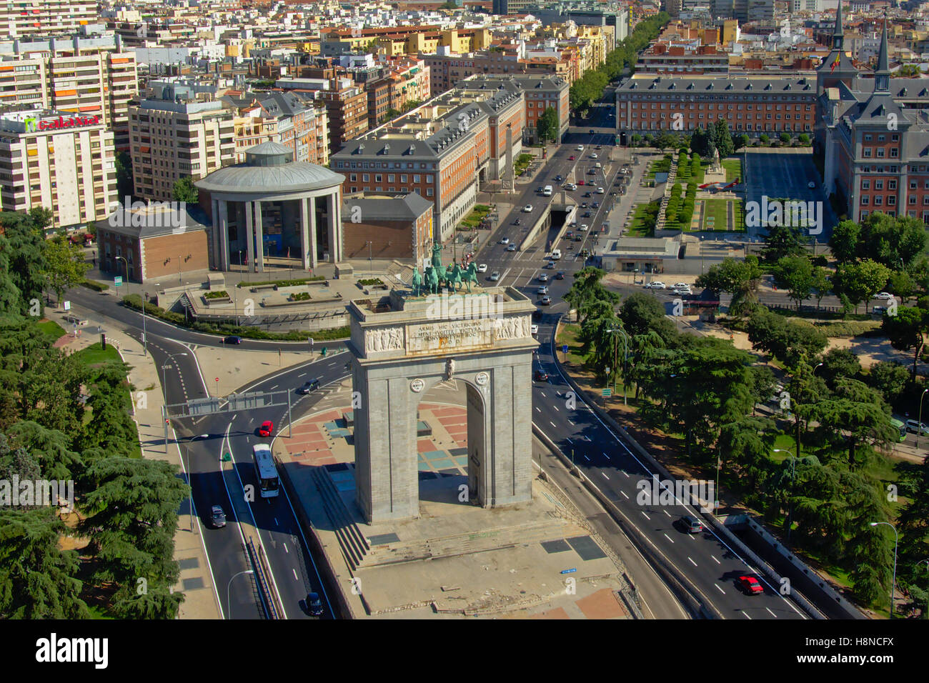 Victory arch and surrounding buildings, Madrid, view from above Stock ...