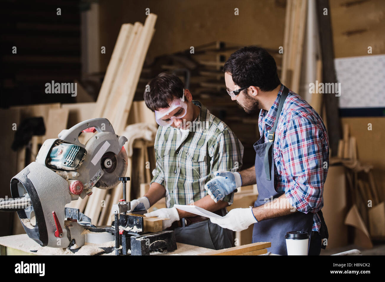 Inspector craftsman hi-res stock photography and images - Alamy