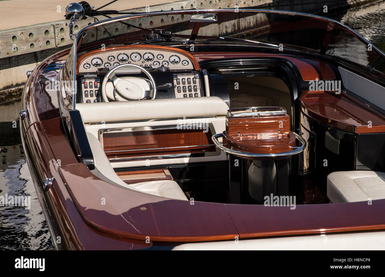 Luxury Sports Boat Stock Photo - Alamy