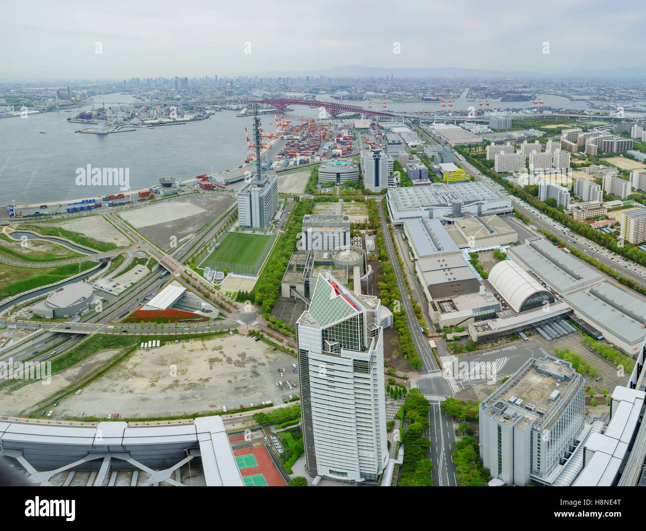 Beautiful aerial view of Osaka port cityscape from Cosmo Tower ...