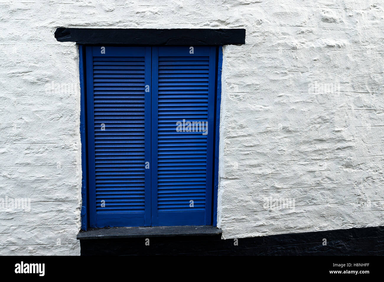 Abstract Feature Section of Wall in Fowey Stock Photo - Alamy