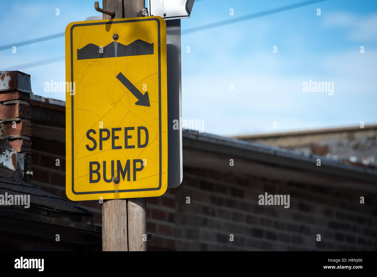 Speed Bump Sign Stock Photo - Alamy