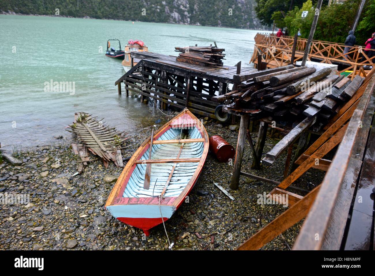 Traditional wood boardwalks in Caleta Tortel coastal village. Aysén ...