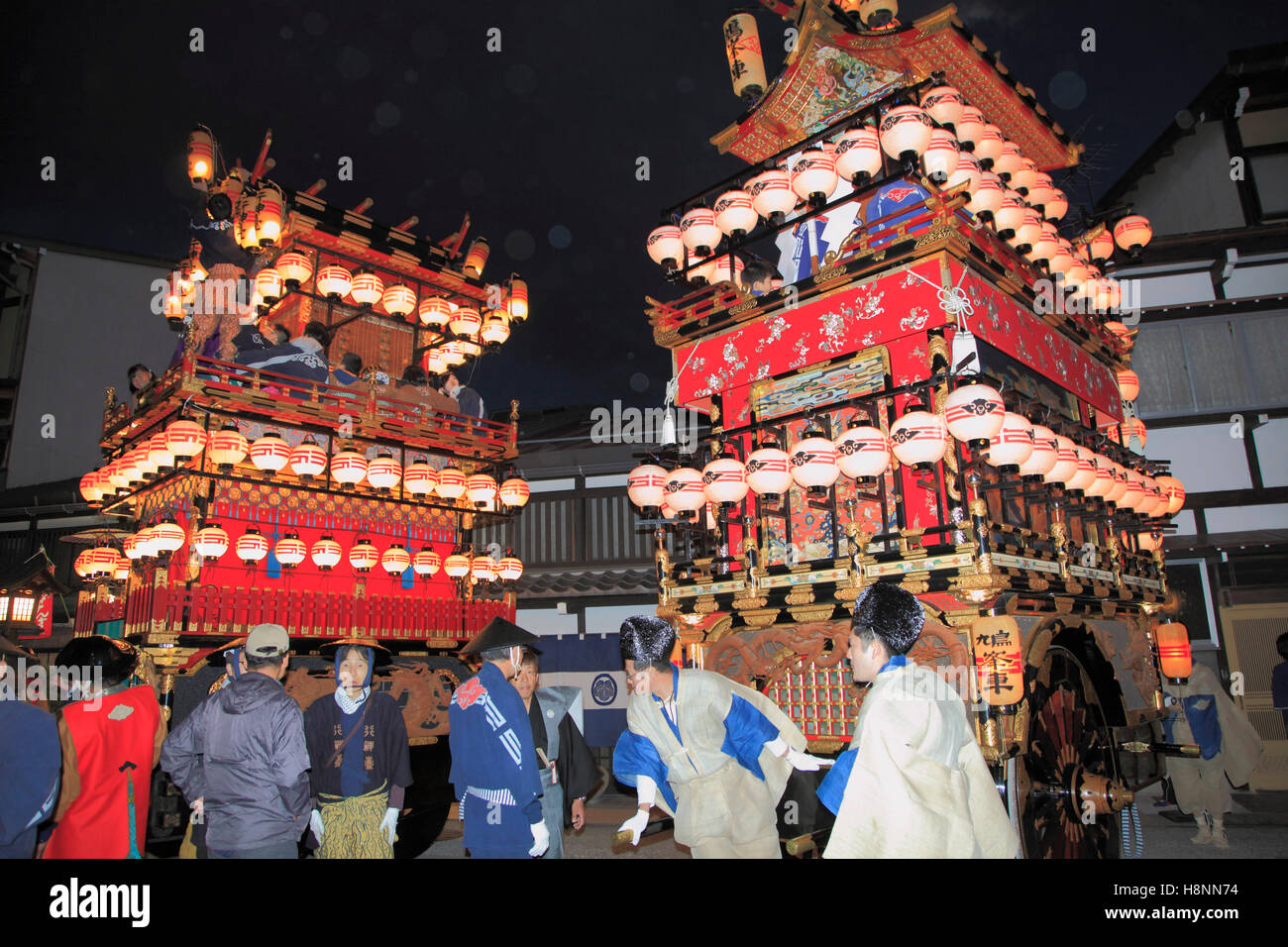 Japan, Gifu, Takayama, festival, night, procession, floats, yatai Stock ...