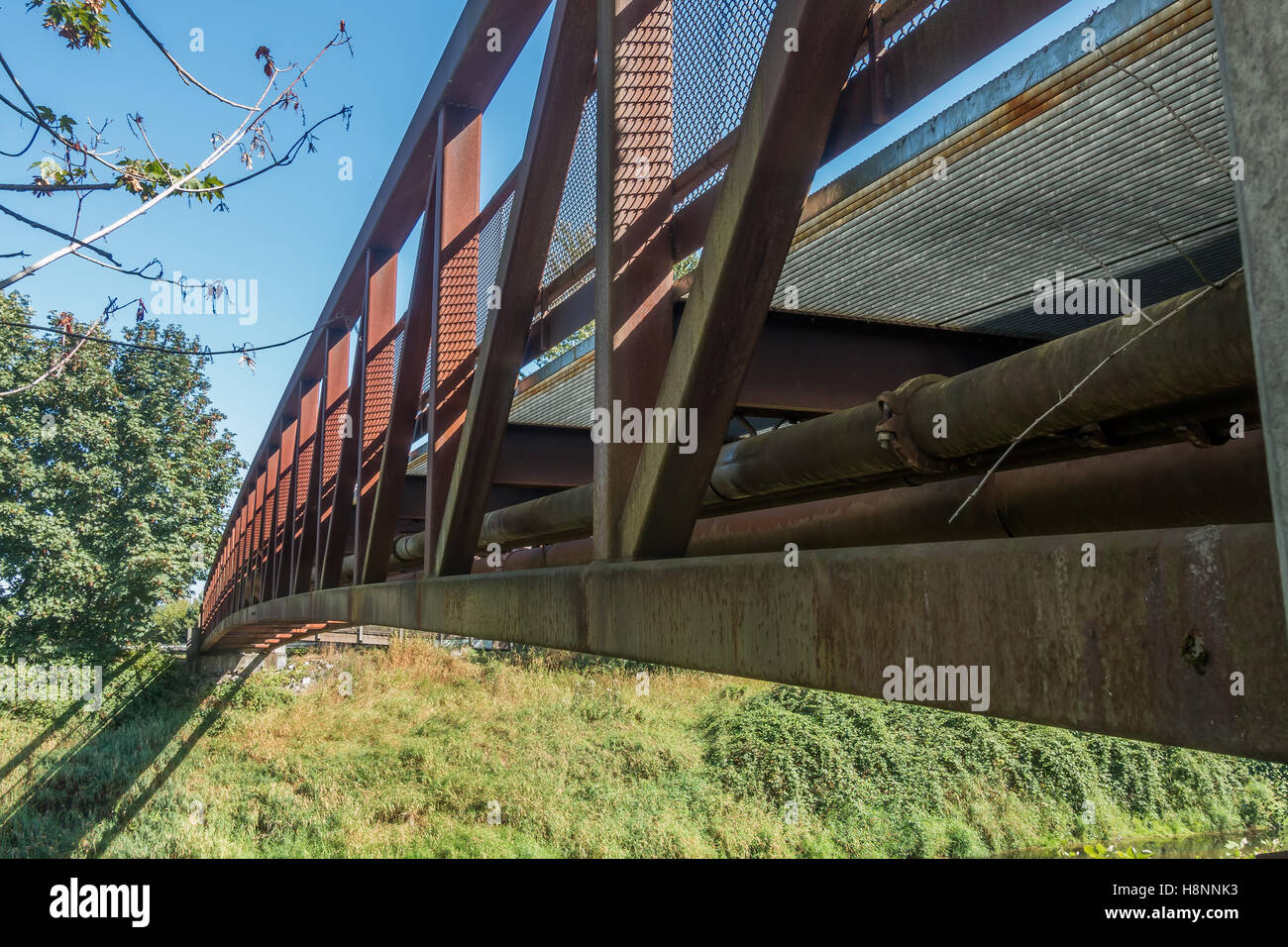 Closeup shot metal bridge hi-res stock photography and images - Alamy