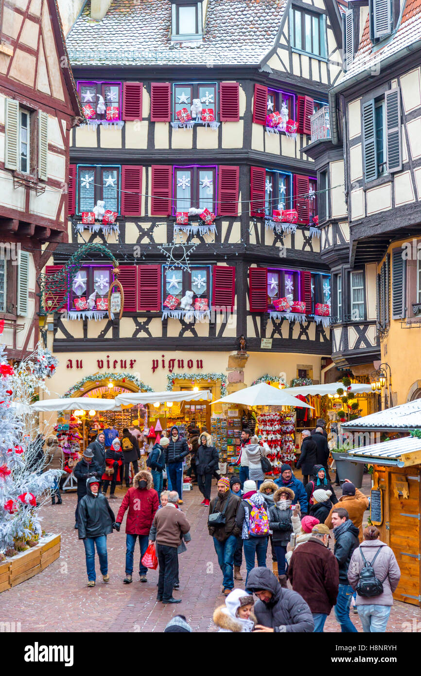 The center of Colmar at Christmastime, wine route, Haut-Rhin Alsace ...
