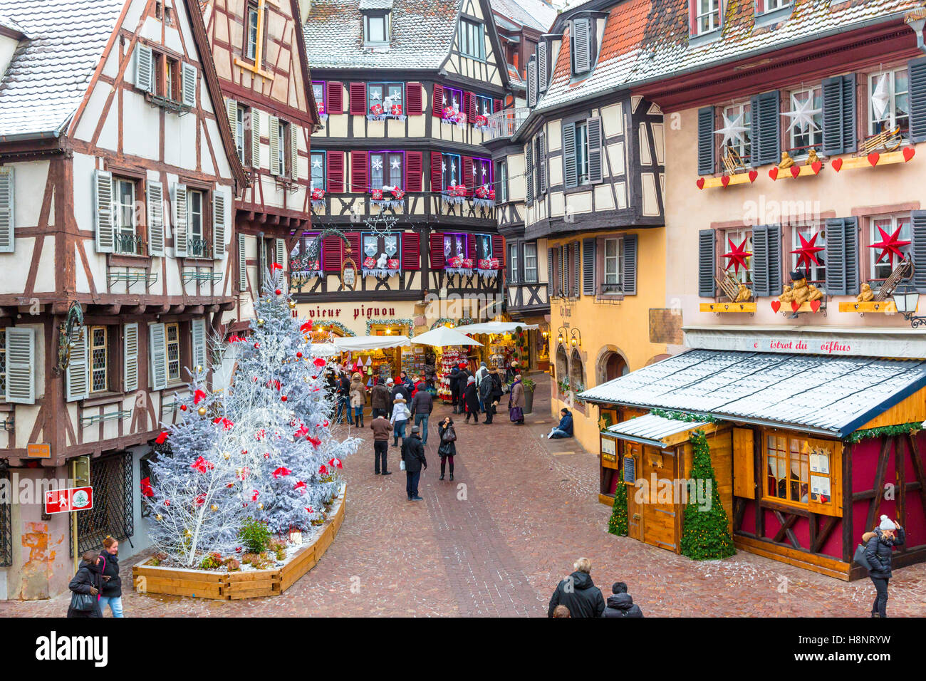 The center of Colmar at Christmastime, wine route, Haut-Rhin Alsace ...
