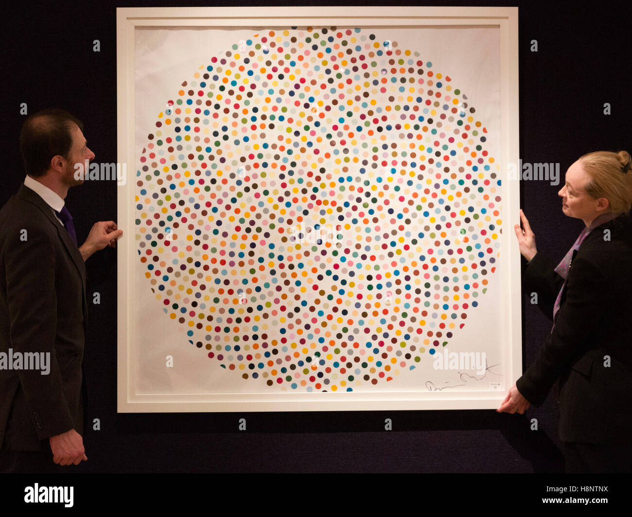 Damien hirst dots hi-res stock photography and images - Alamy