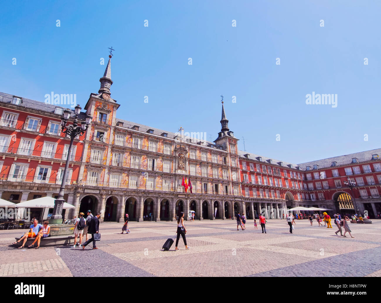 Plaza mayor madrid view hi-res stock photography and images - Alamy