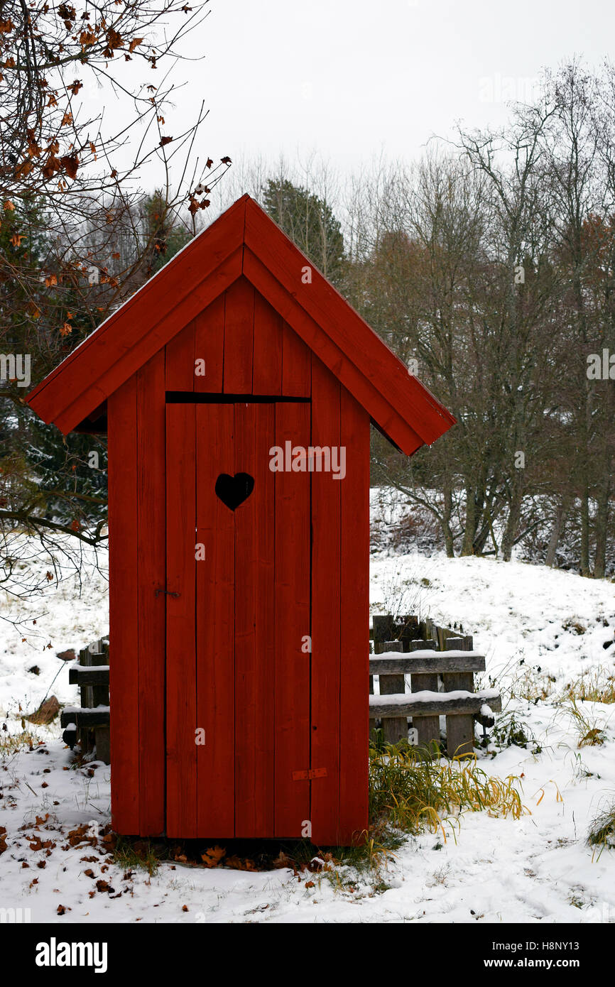 Outhouse toilet hi-res stock photography and images - Alamy