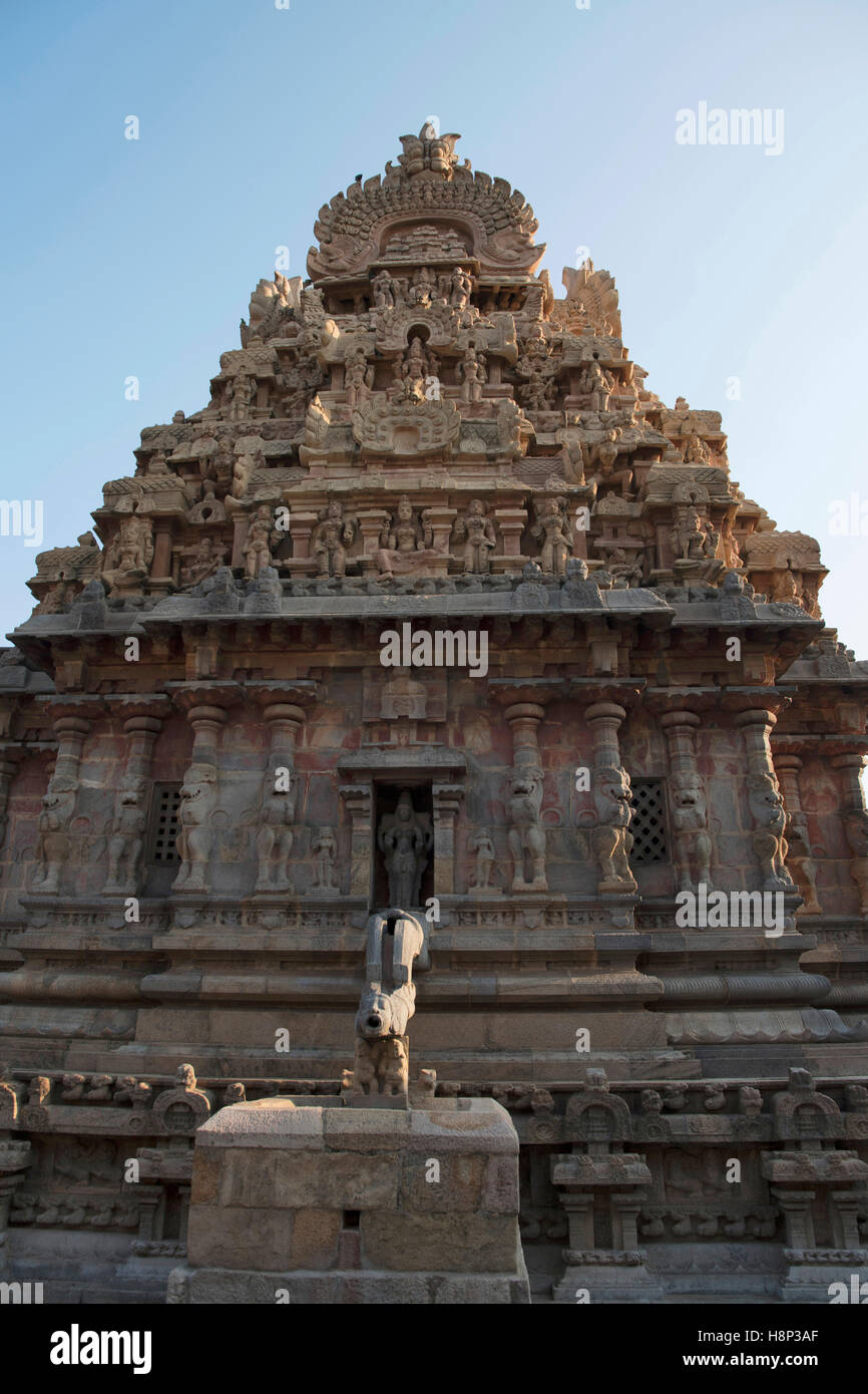 Decorated Gopura and walls, Deivanayaki Amman shrine, adjacent to ...