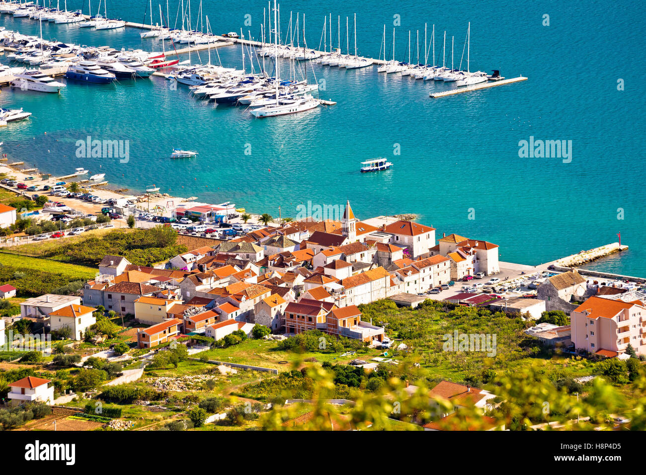 Aerial view of waterfront hi-res stock photography and images - Alamy