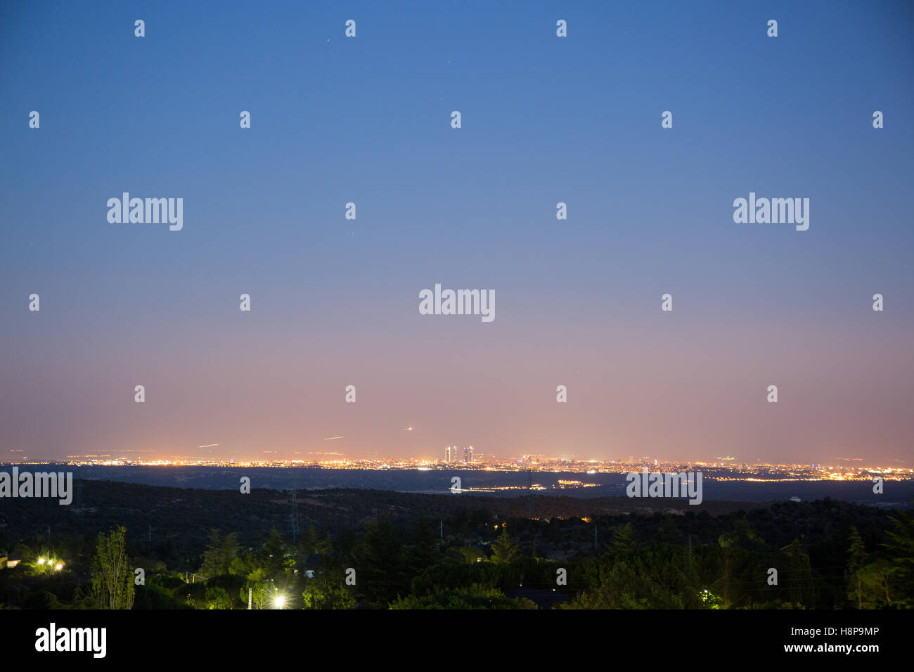 Madrid at night Stock Photo - Alamy