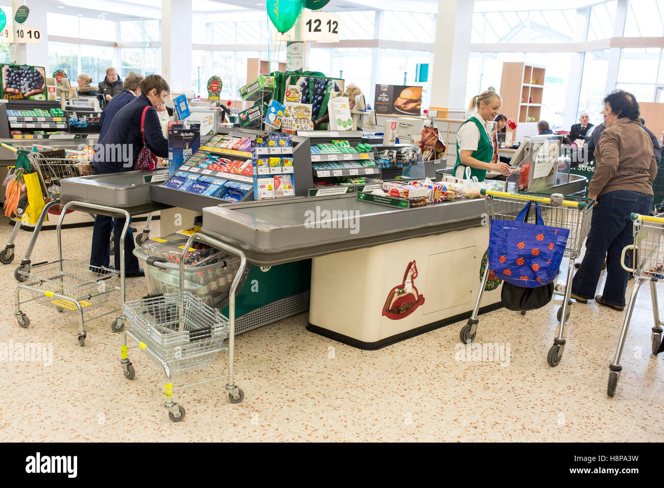 Supermarket tills morrisons hi-res stock photography and images - Alamy